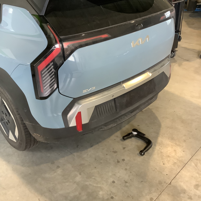 GDW Anhängerkupplung KIA EV3 abnehmbar + 13pol Elektrik Bj 24-